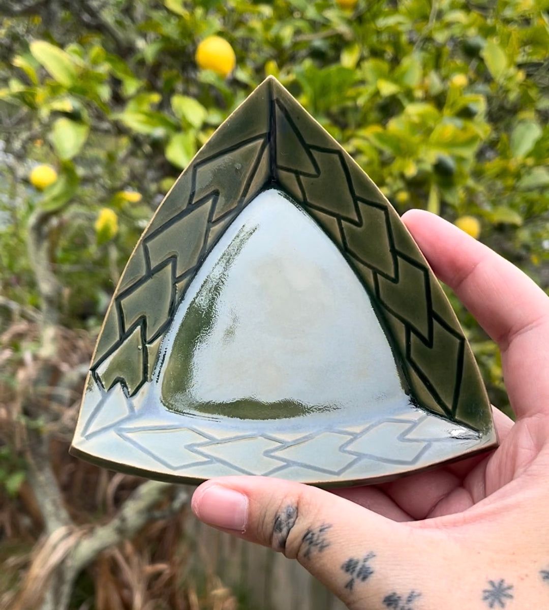 Moana Fresh – Hand Carved Ceramic Tatau Trinket Dish in Green (153) by MASINA CREATI