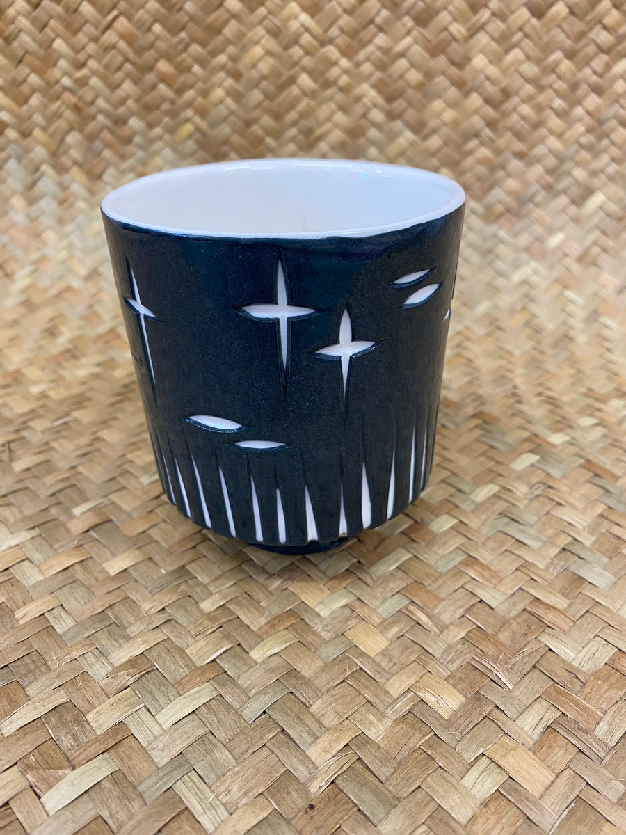 Moana Fresh – Grey Matariki Carved Ipu - Large cup by Form & Function Ceramics